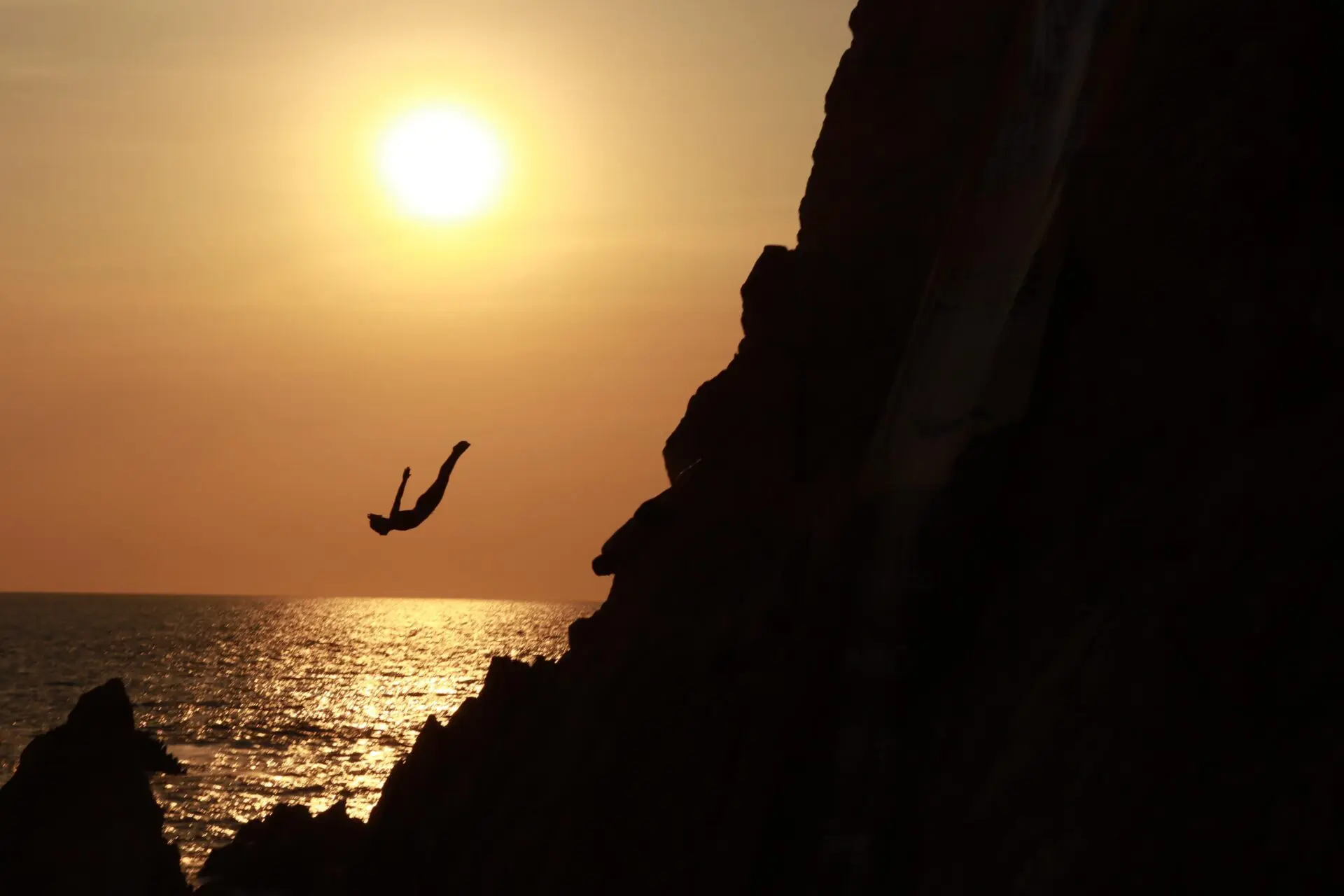 Récord Guinness reconoce a Acapulco por salto de cabeza en la Quebrada ...