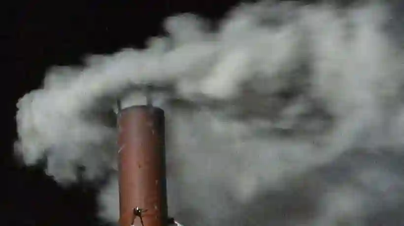 El caótico origen del cónclave y el humo blanco - anews