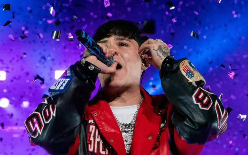 Apagan micrófono a Junior H en la Feria de San Marcos por cantar ...